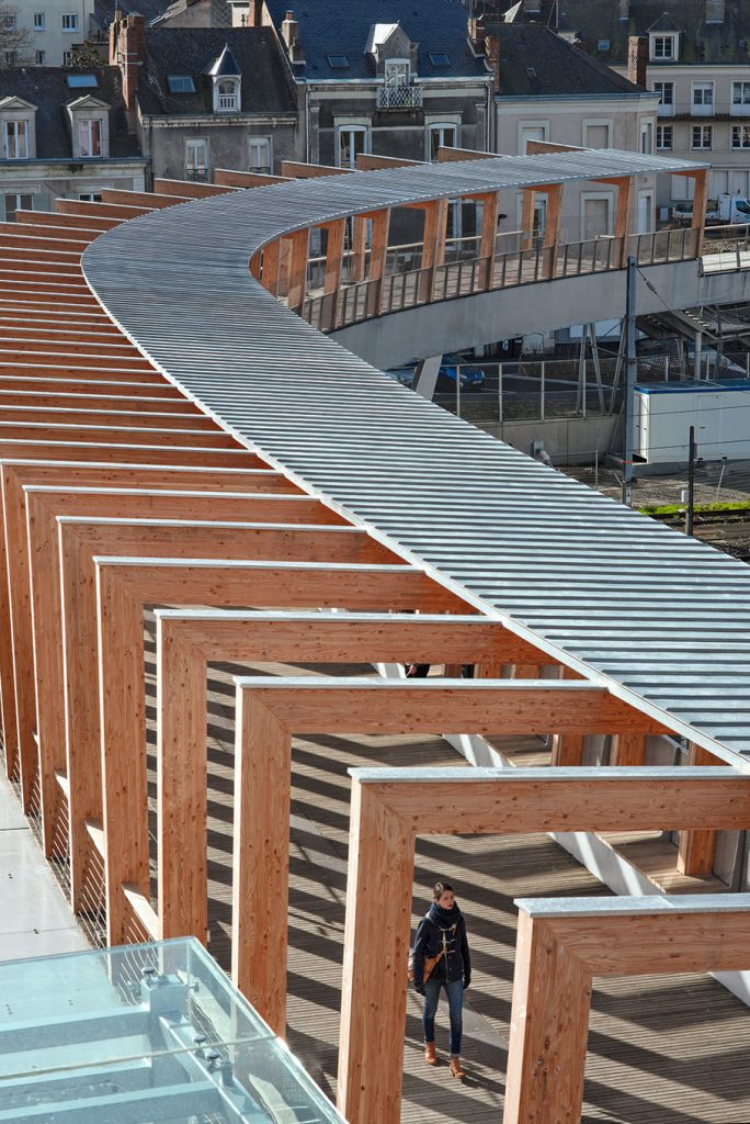 Die Brücke als Weg und Ort - architektur-technik.ch
